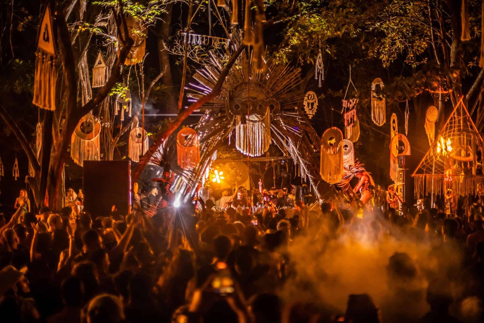 Tulum Techno Parties: Tropical Beats - Techno Airlines