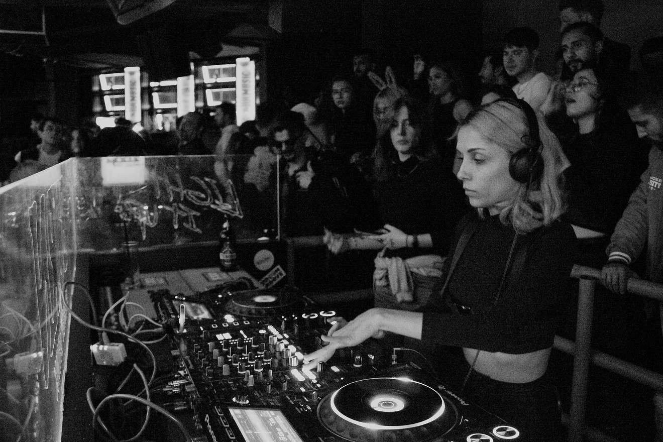 Techno Mix of The Week: Nova - Techno Airlines
