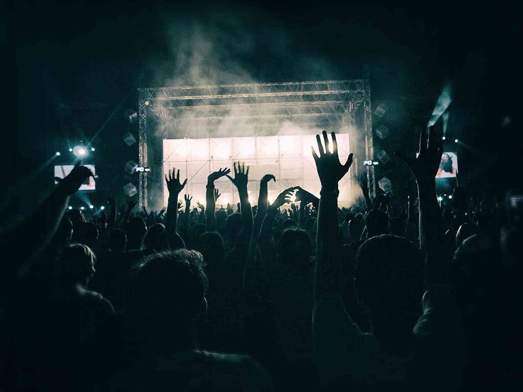 Your Ultimate Guide to Finding a Rave Bae - Techno Airlines