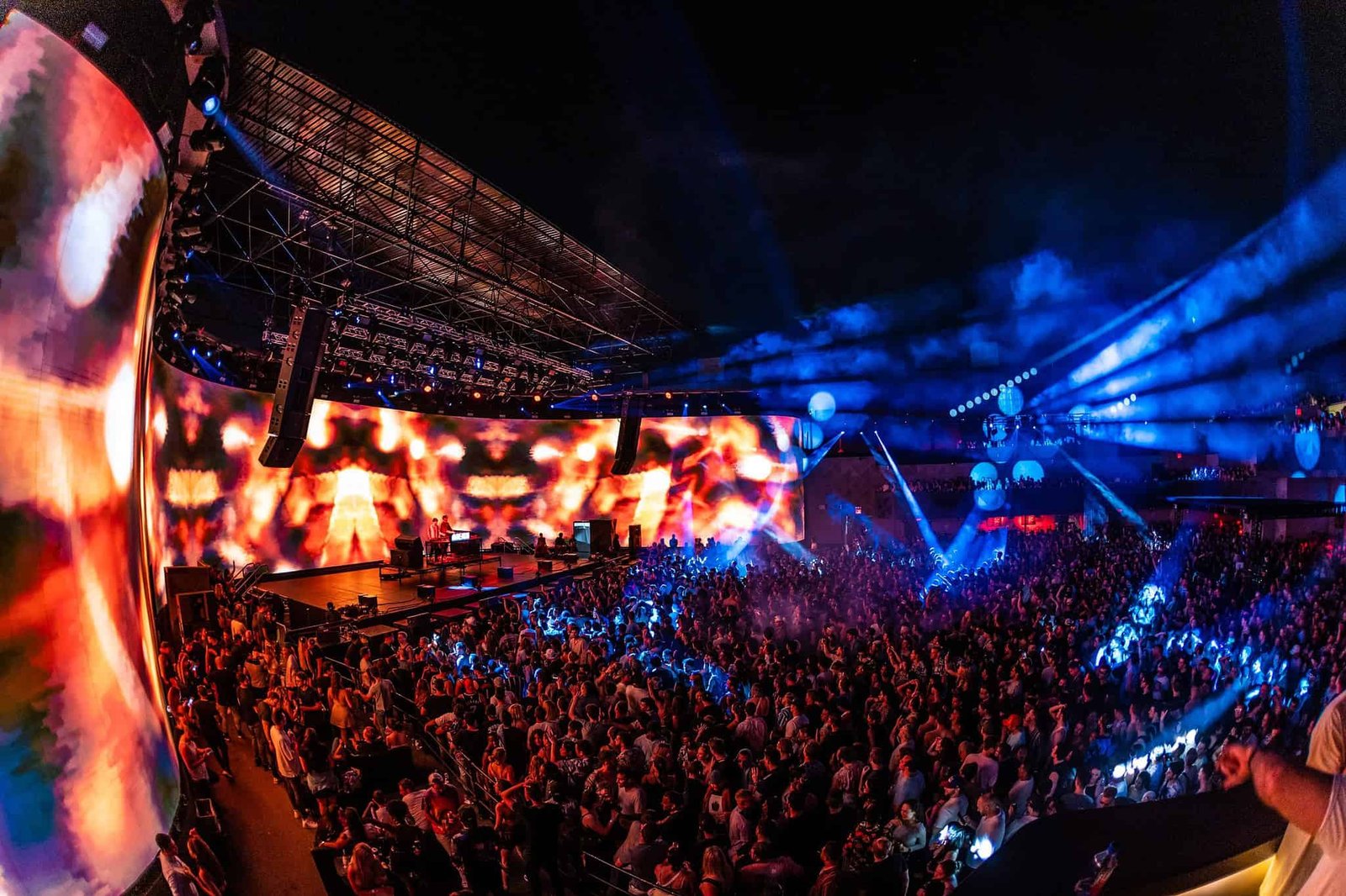 Brooklyn Mirage: NYC's Electronic Music Oasis - Techno Airlines