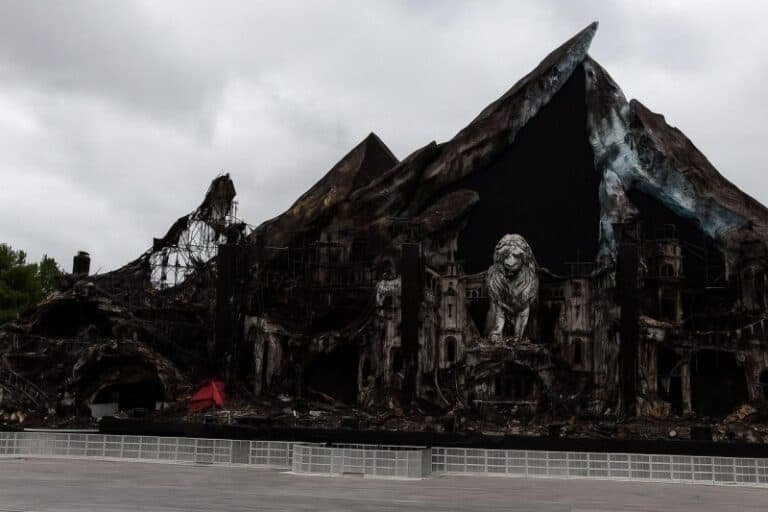 Tomorrowland Stage Fire Destroys Main Platform Before Festival - Techno ...